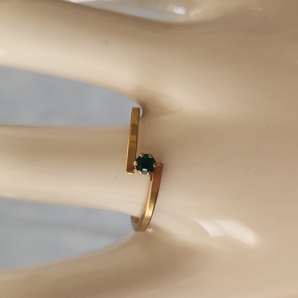 Avon | Jewelry | Vintage Avon Singlet Ring | Poshmark